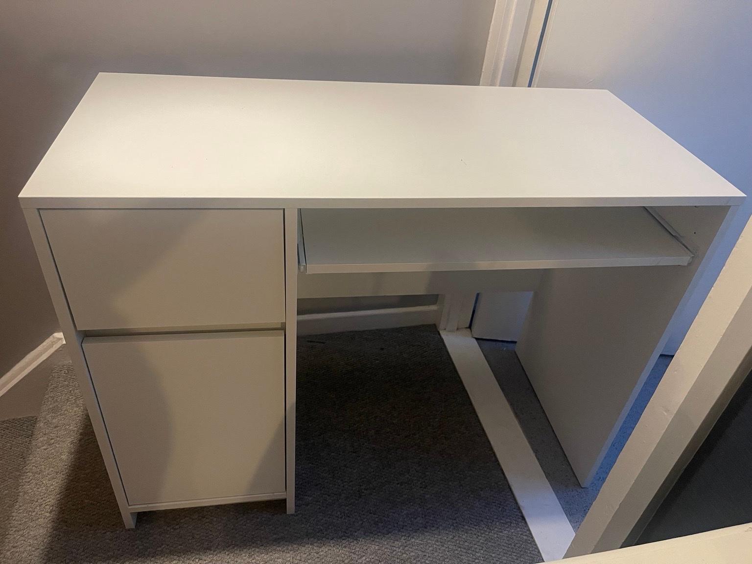 IKEA desk in CM8 Witham für 30,00 £ zum Verkauf | Shpock DE