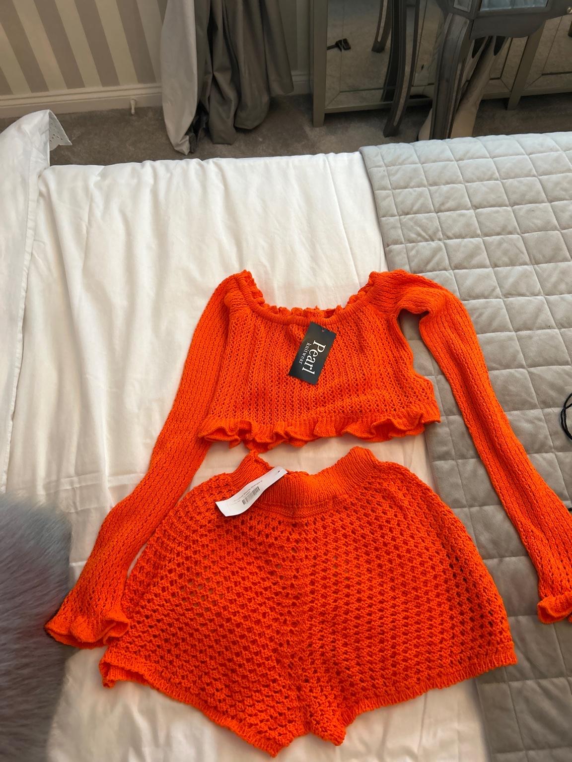 Ladies matching set in SS13 Basildon for £5.00 for sale | Shpock