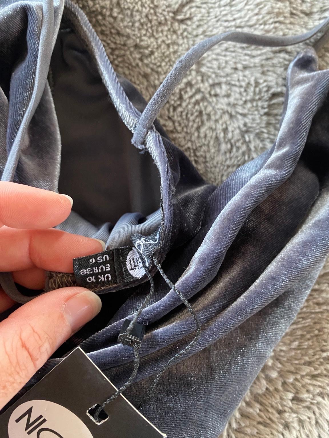 Dress in NE32 Tyneside für 10,00 £ zum Verkauf | Shpock DE