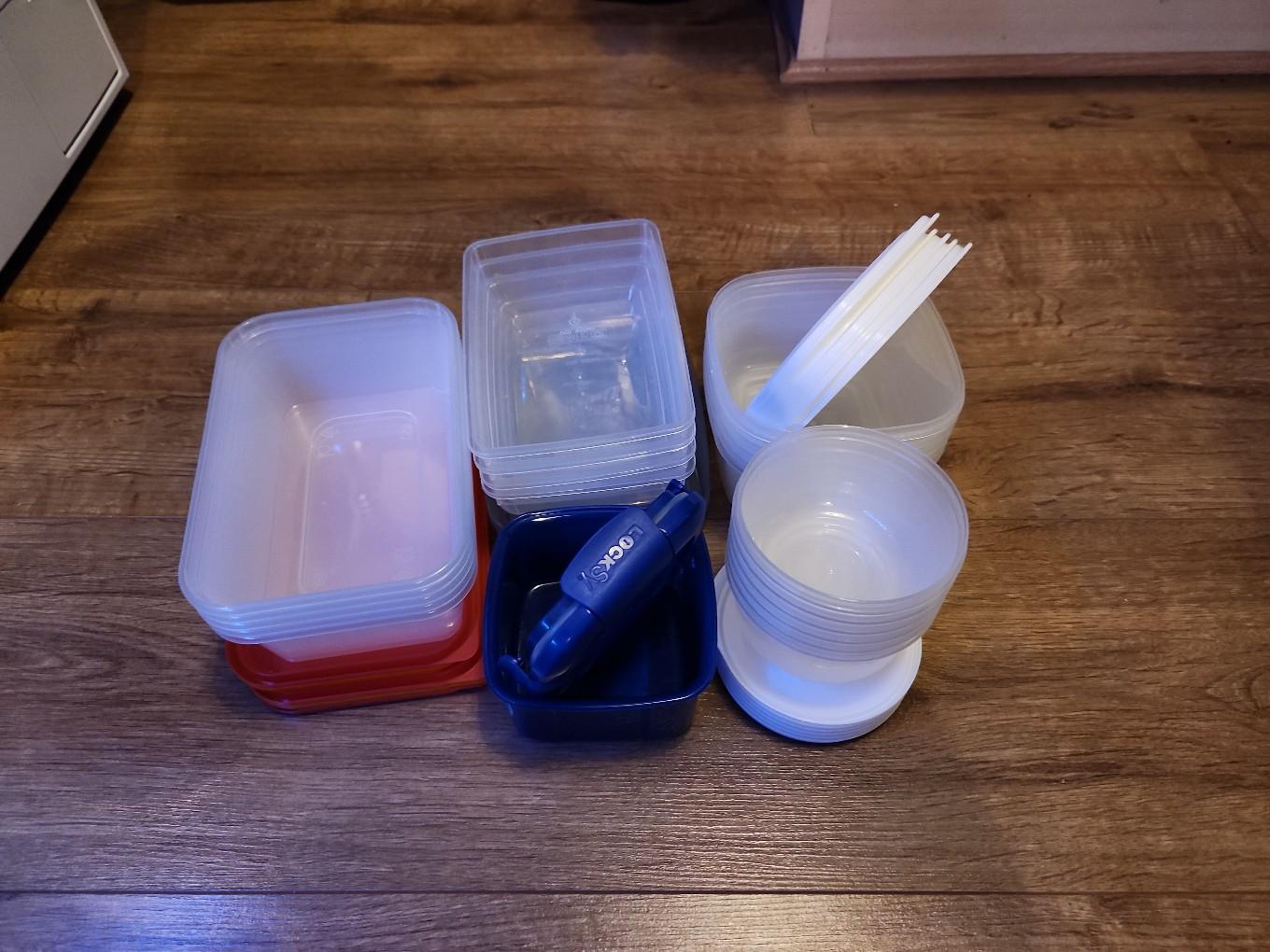 different size containers 20 in total in ST3-Trent für 5,00 £ zum ...