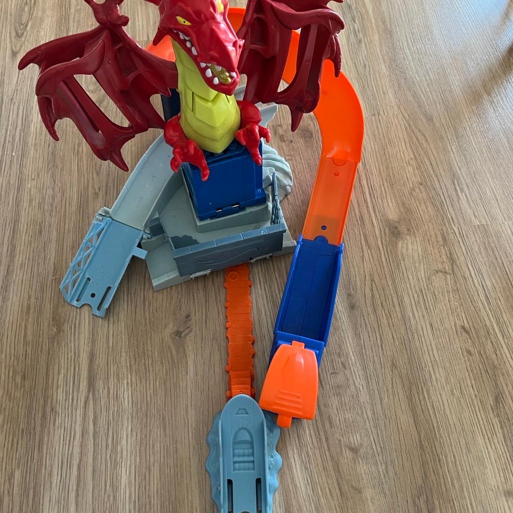 Hot Wheels Drachenbahn