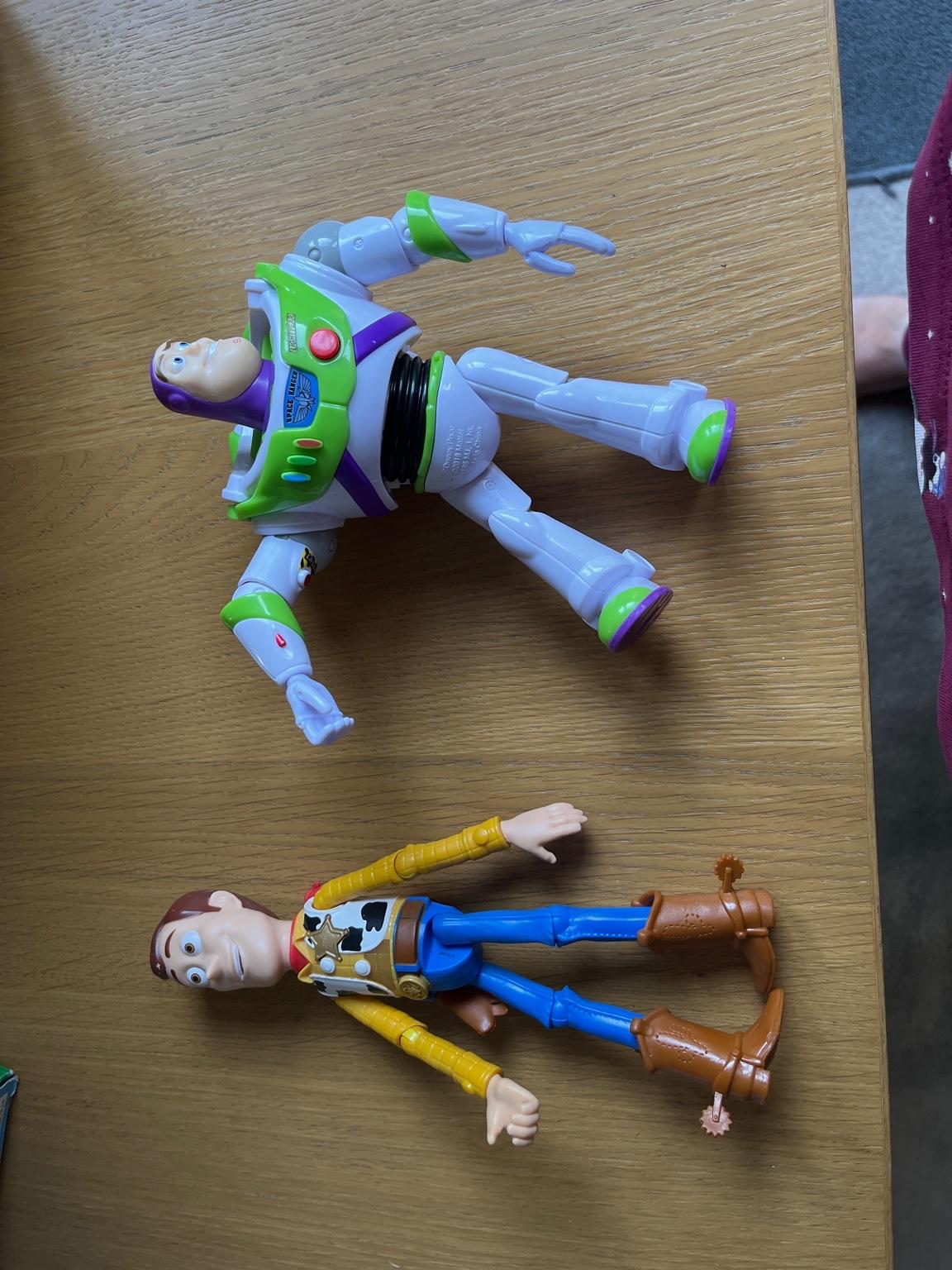 Toy Story buzz and woody interactive figures in DA7 London für 10,00 ...