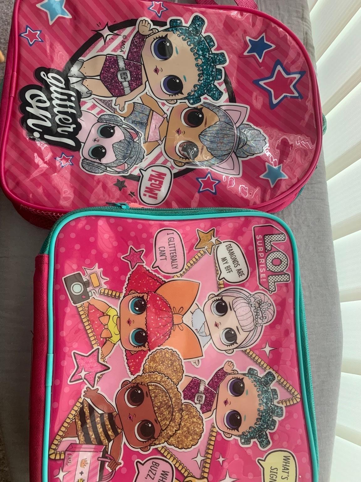 Girl lol bag and lunch bag in B33 Birmingham für 3,00 £ zum Verkauf ...