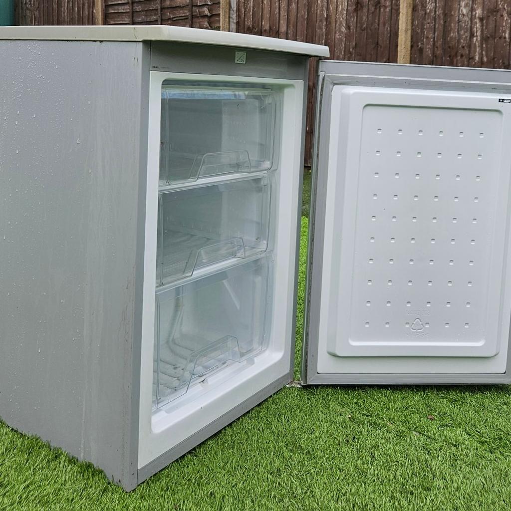 TEKNIX undercounter freezer - Delivery * in B70 Bromwich für £ 99,00 ...