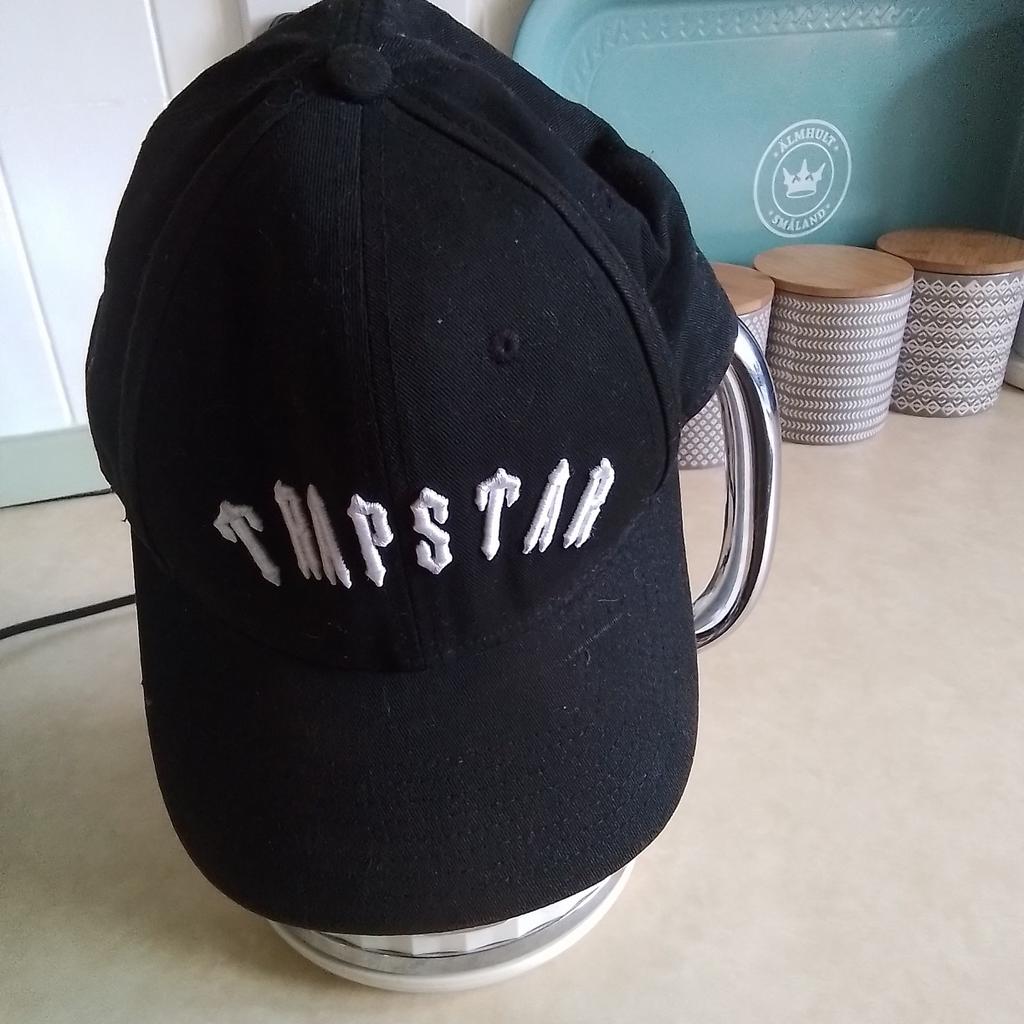 TRAPSTAR BLACK CAP in B74 Walsall für £ 3,50 zum Verkauf | Shpock AT