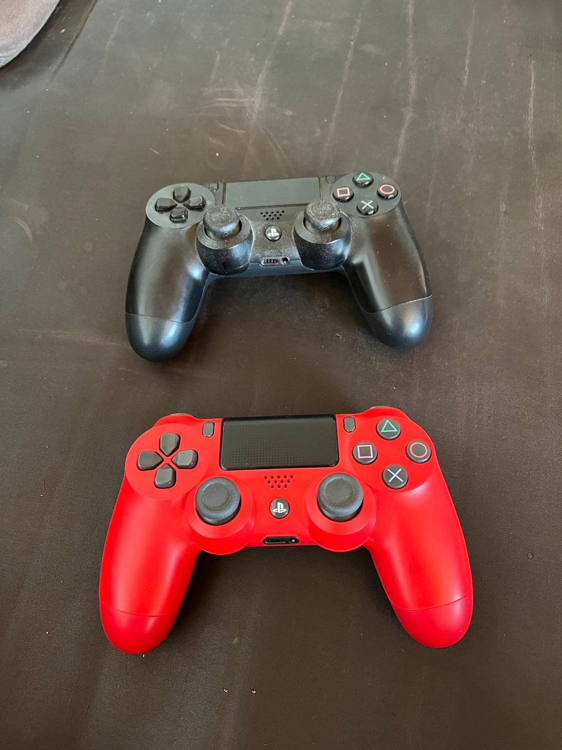 2 Dualshock 4 Ps4 in 6923 Marktgemeinde Lauterach für 45,00 € zum ...