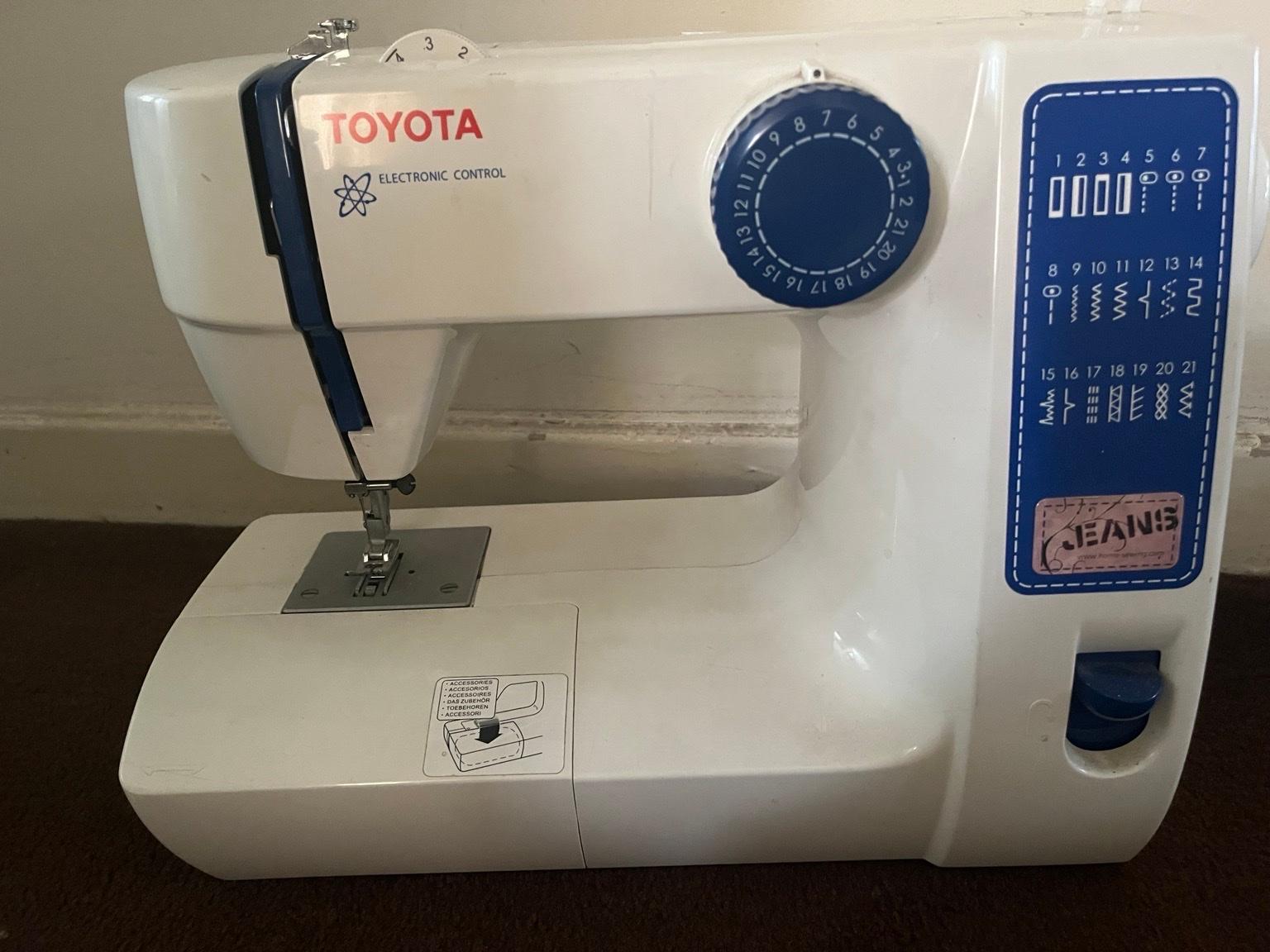 Toyota JFS21 Sewing Machine in E11 London für 25,00 £ zum Verkauf ...