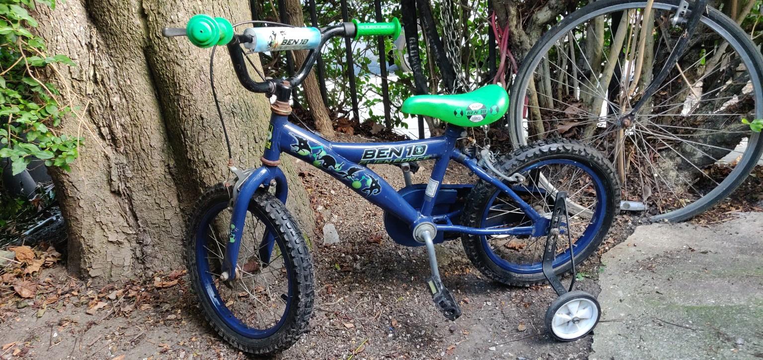 bicycle Ben 10 Alien Force in N19 London für 25,00 £ zum Verkauf ...