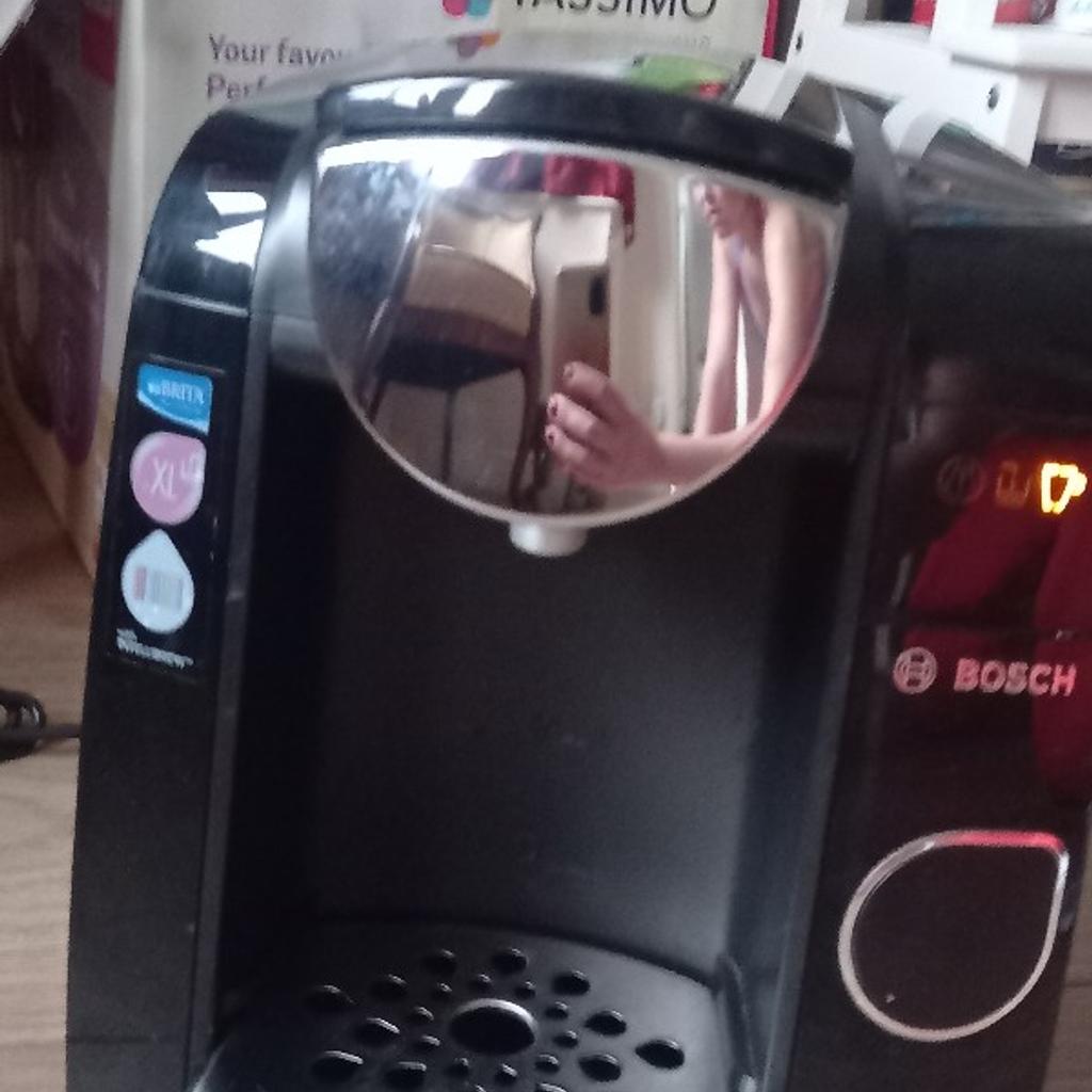 Bosch Tassimo Joy Coffee Maker in IG2 London für 17,50 £ zum Verkauf ...