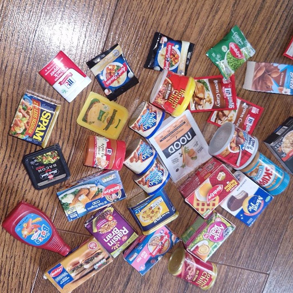 Mini brands collection in WV14 Coseley für 15,00 £ zum Verkauf | Shpock DE