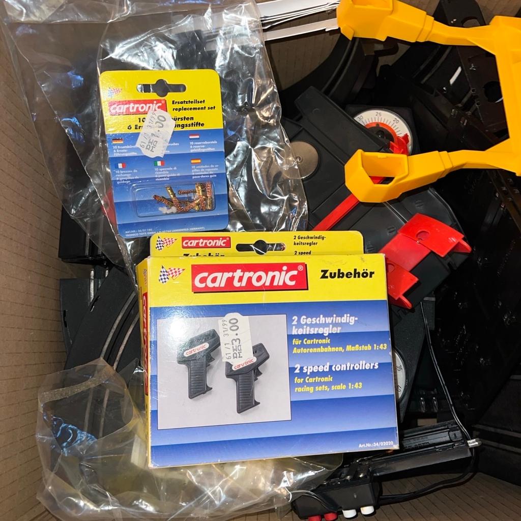 Autorennbahn mit vielen Teilen und Wagen in 30419 Hannover for €15.00 ...