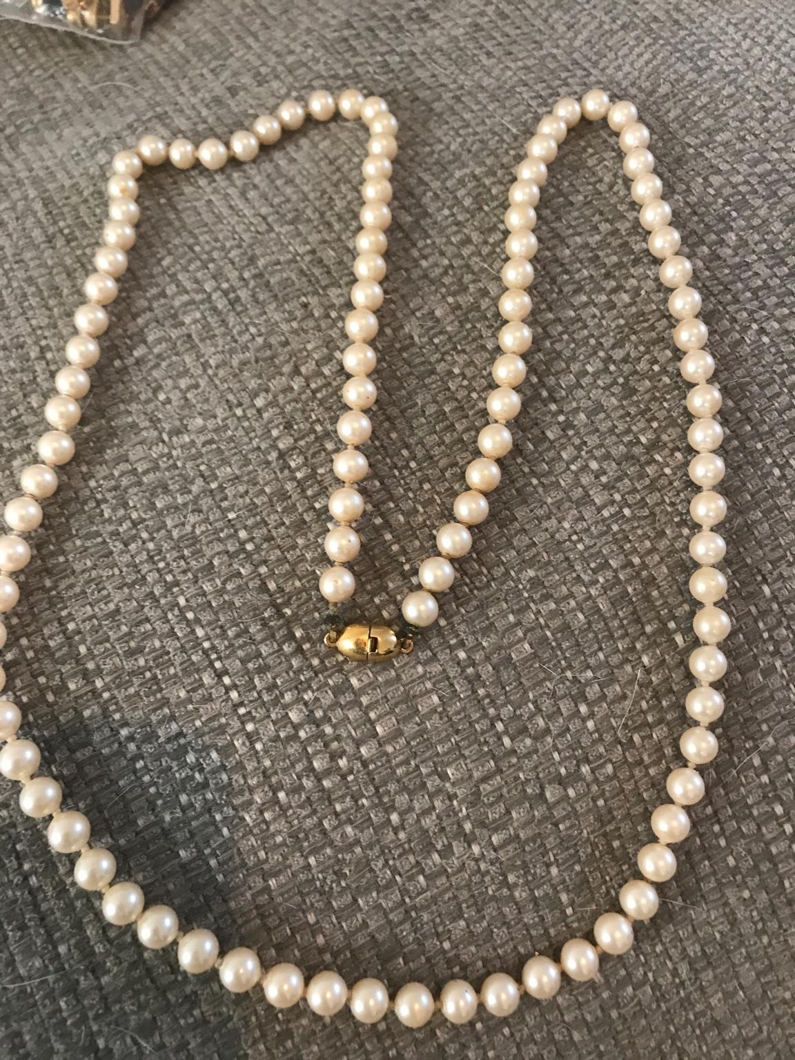 Vintage monet pearls 20 inch in BN2 Brighton für 10,00 £ zum Verkauf ...