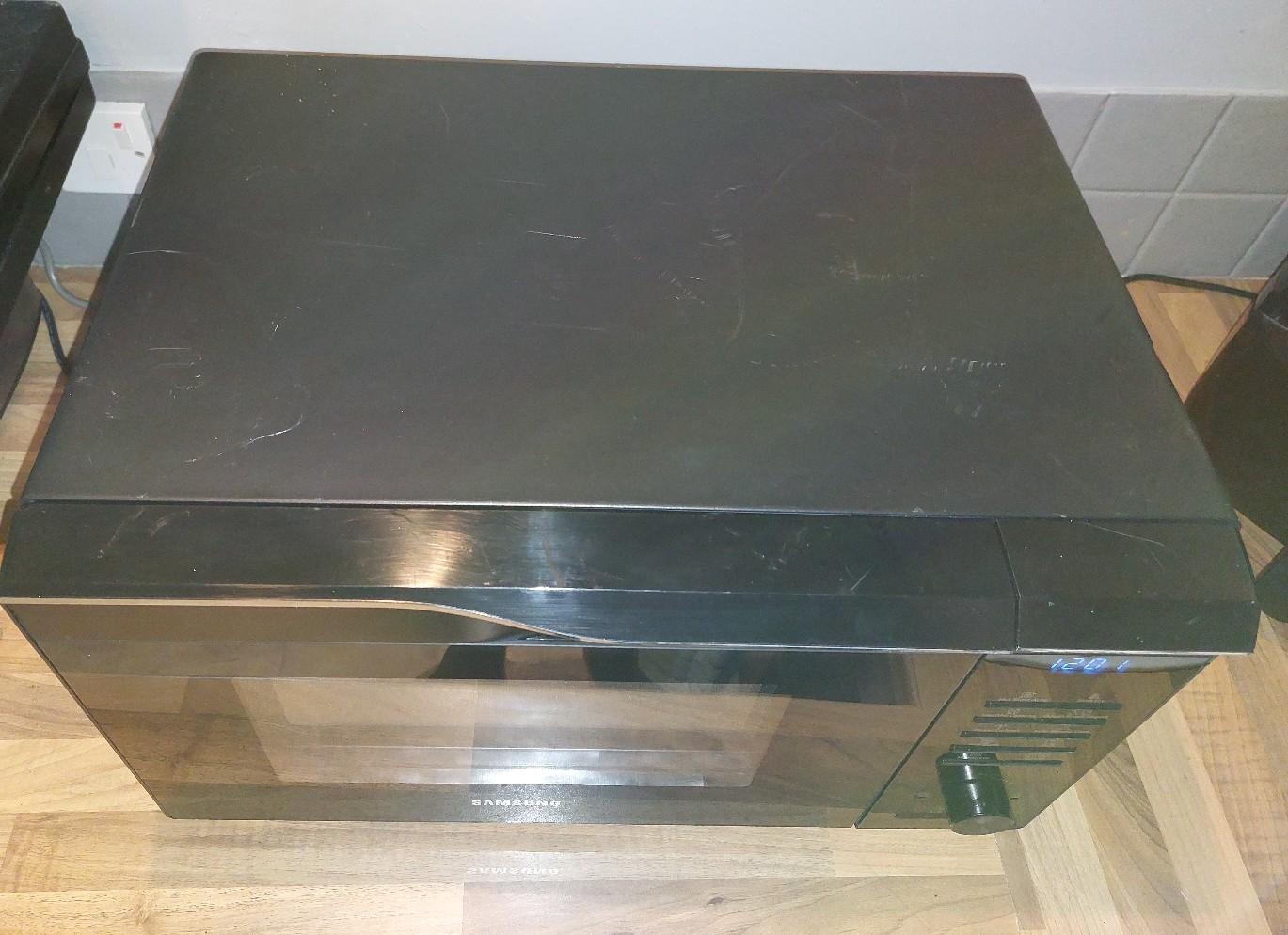 Samsung MC28M6055CK 28L Combination Microwav in WV6 Wolverhampton für £ ...