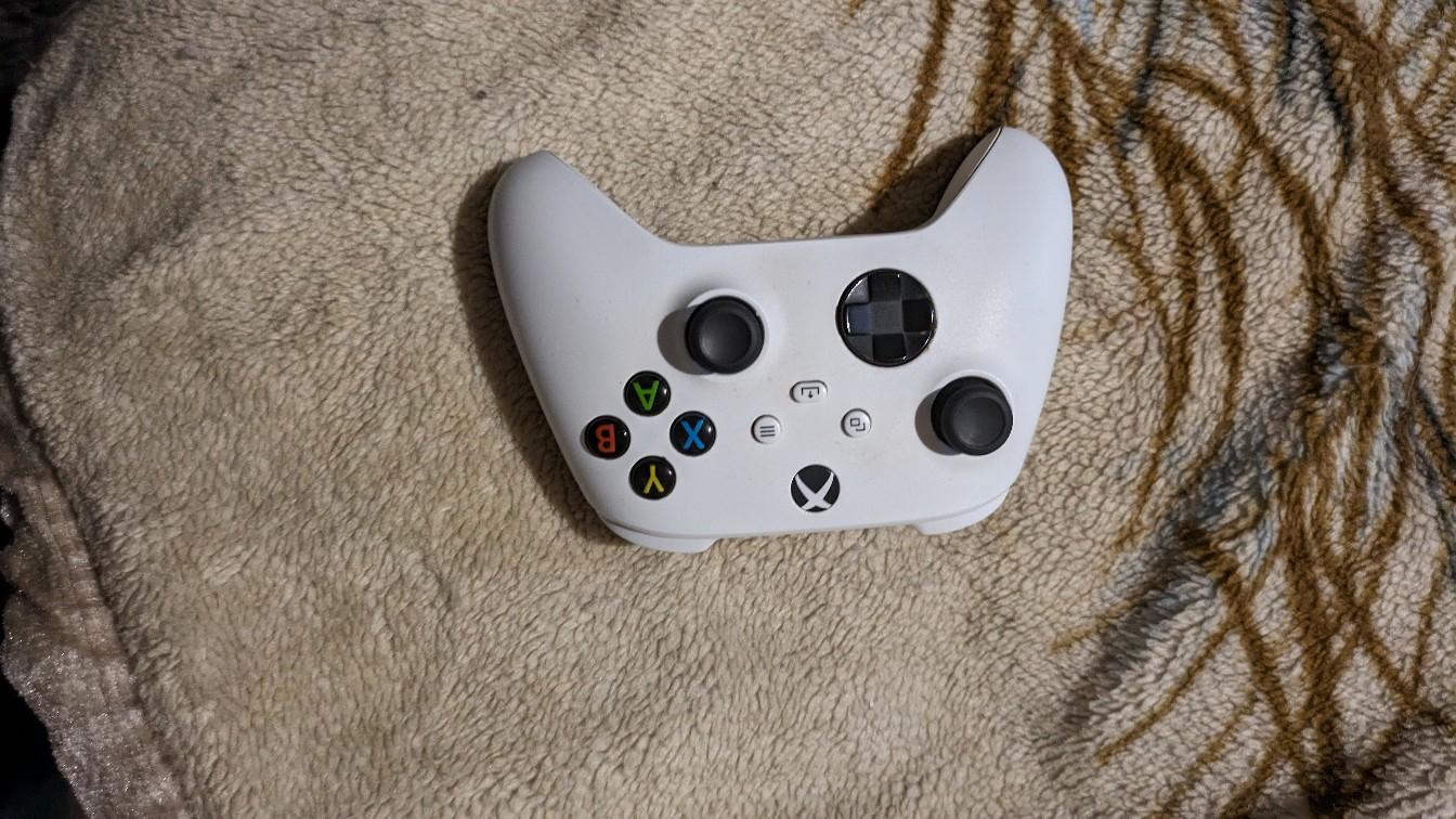 Xbox series s controller in CA1 Carlisle für 15,00 £ zum Verkauf ...