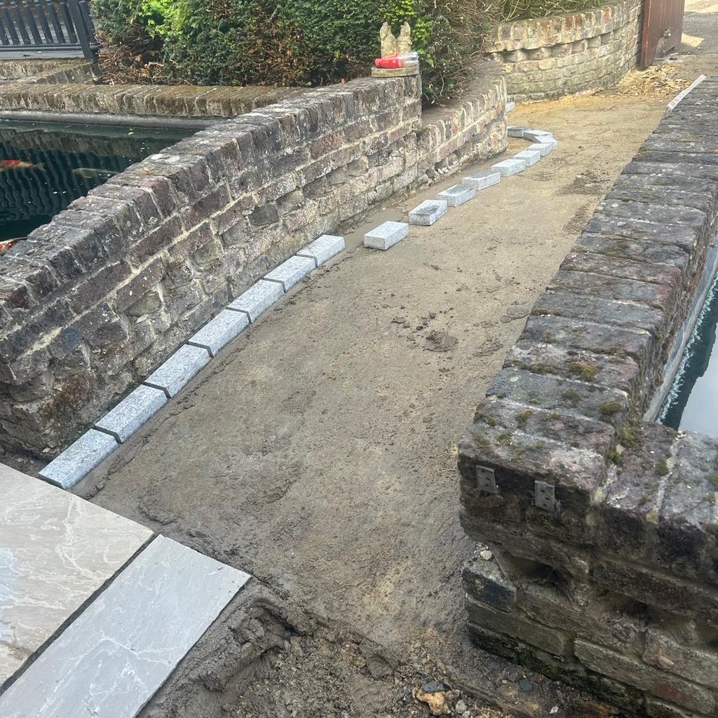 Indian Sandstone and Granite Block Border in RM17 Grays für gratis zum ...