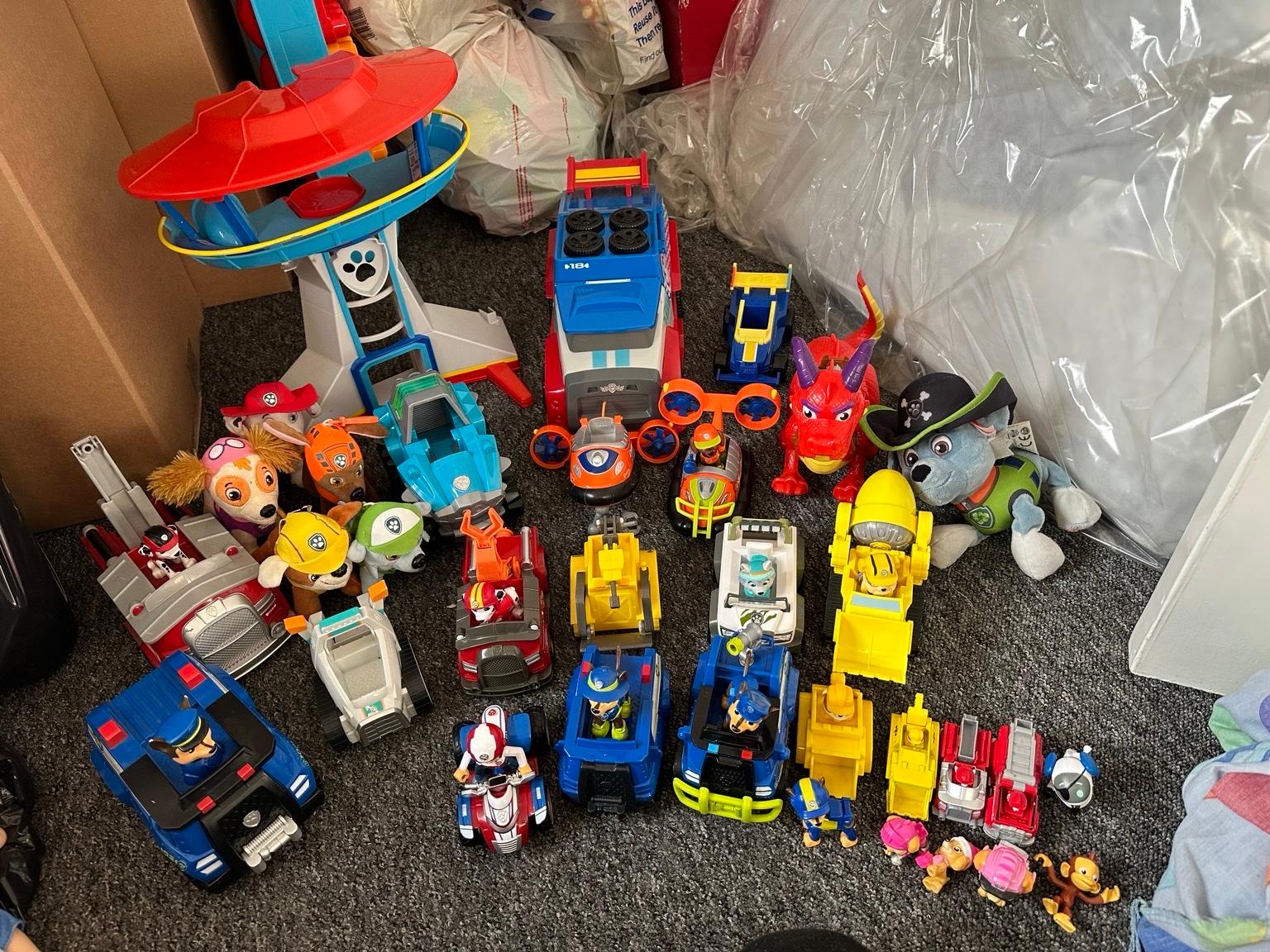 Paw patrol bundle in B70 Sandwell für £ 30,00 zum Verkauf | Shpock AT