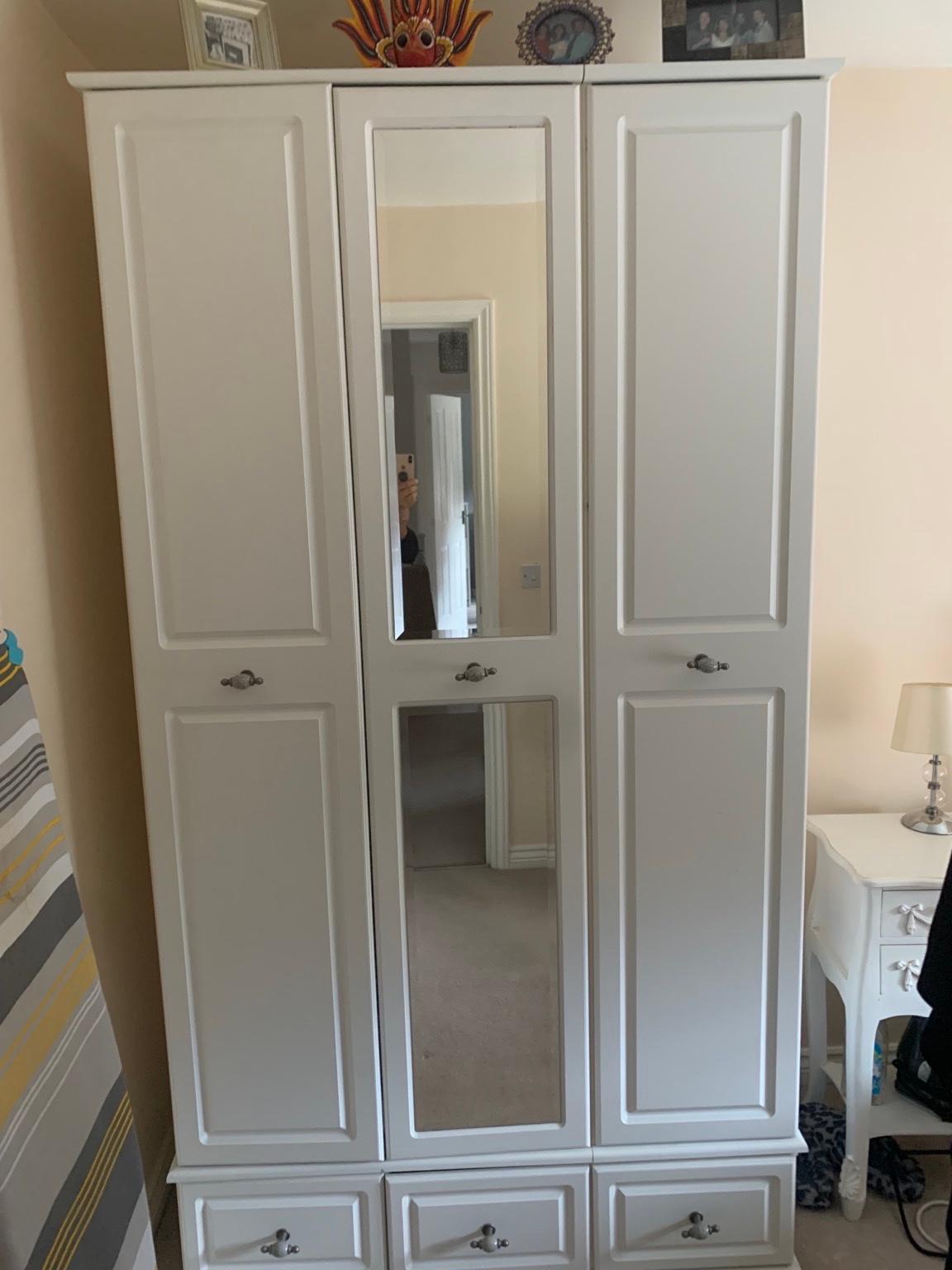 Wardrobes double doors in LE4 Charnwood für 70,00 £ zum Verkauf | Shpock DE