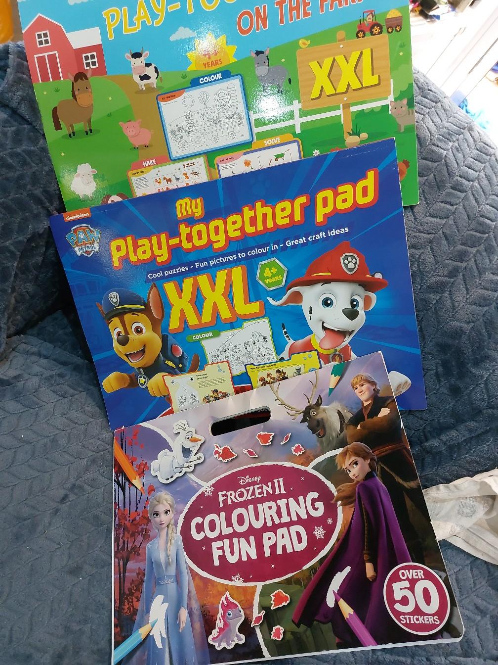 3 large colouring books in B75 Birmingham für 2,50 £ zum Verkauf ...