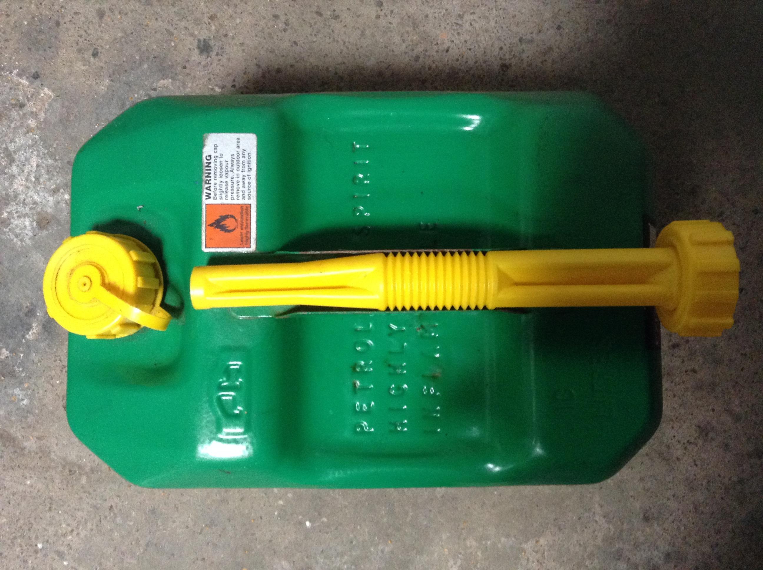 10 LITRE EXPLOSAFE METAL PETROL CAN in WV11 Wolverhampton for £25.00 ...