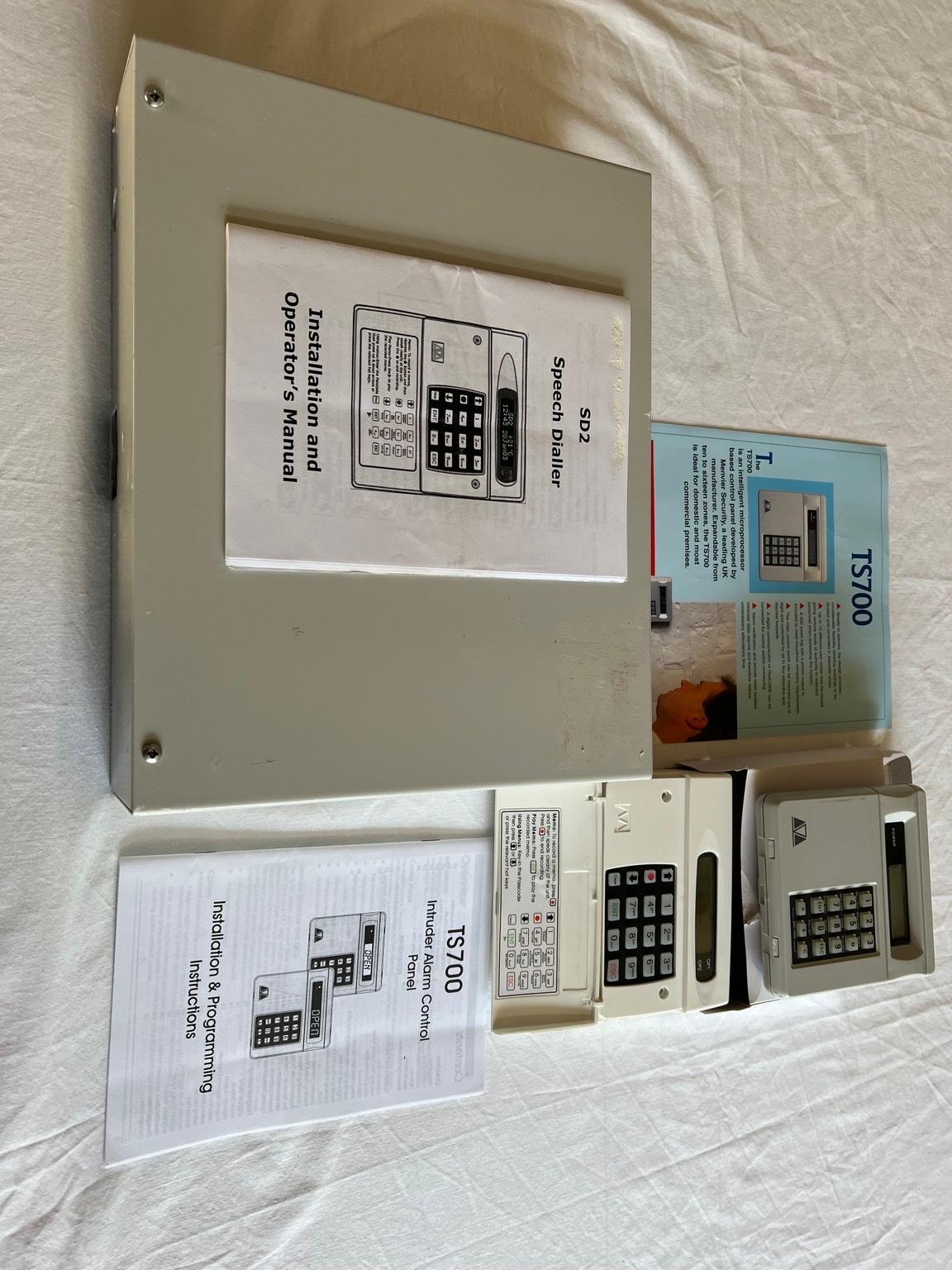 TS700 menvier intruder alarm system in HA5 London für 195,00 £ zum ...