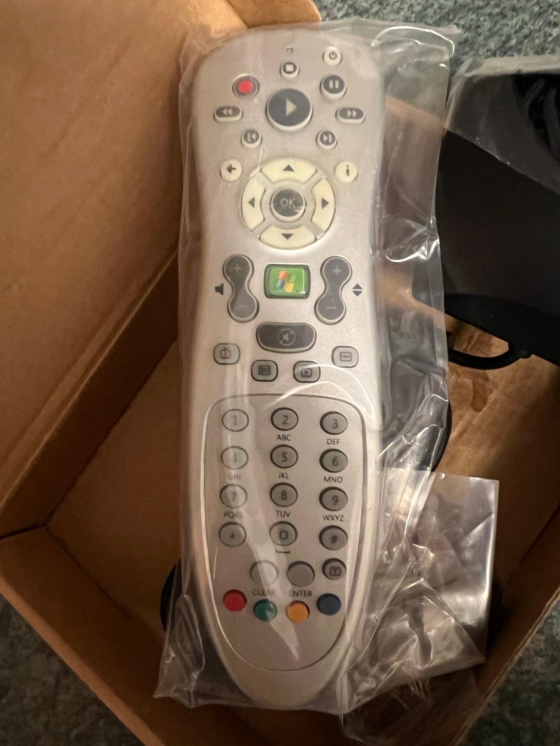 Dell Media Center Analog/Digital Remote Kit in W14 London für 20,00 ...