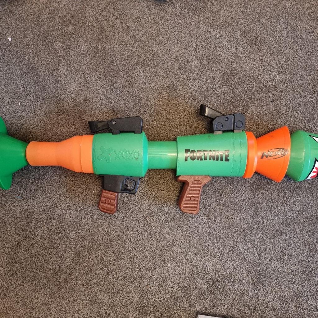 Nerf FORTNITE RL blaster & bullet in B65 Sandwell für £ 1,00 zum ...