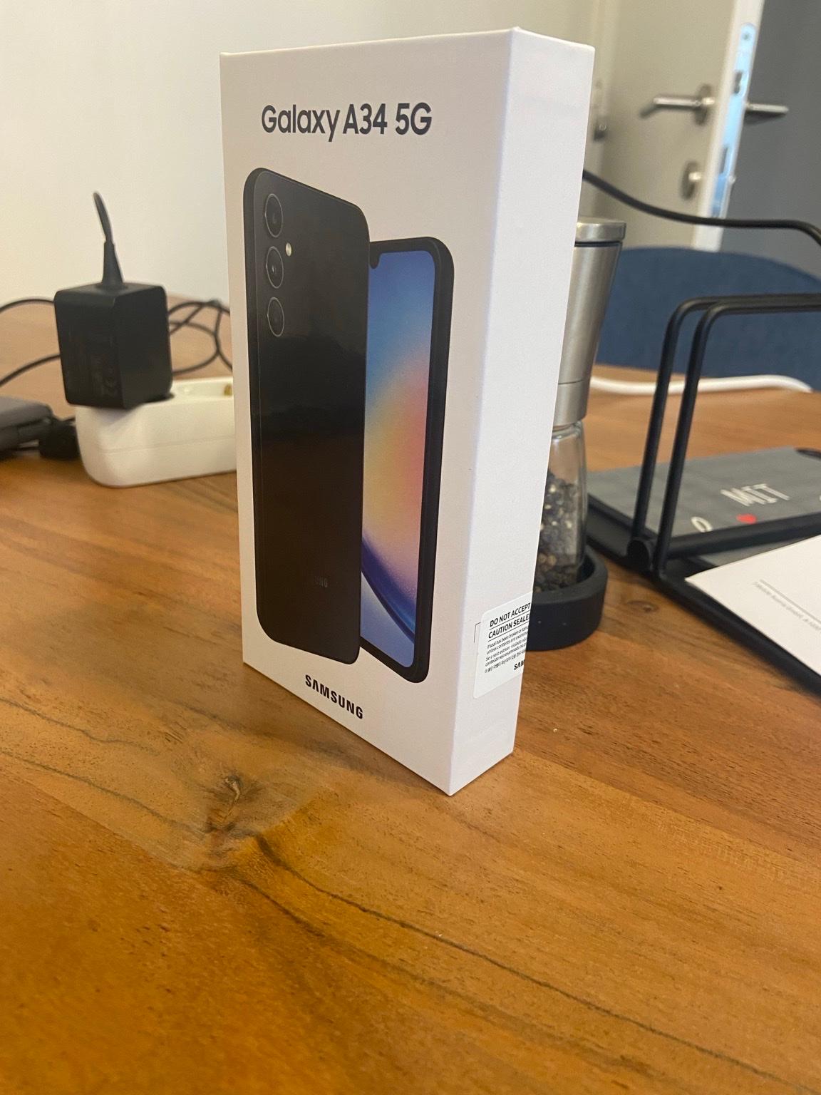 Samsung Galaxy A34 5G in 6134 Vomp for €300.00 for sale | Shpock