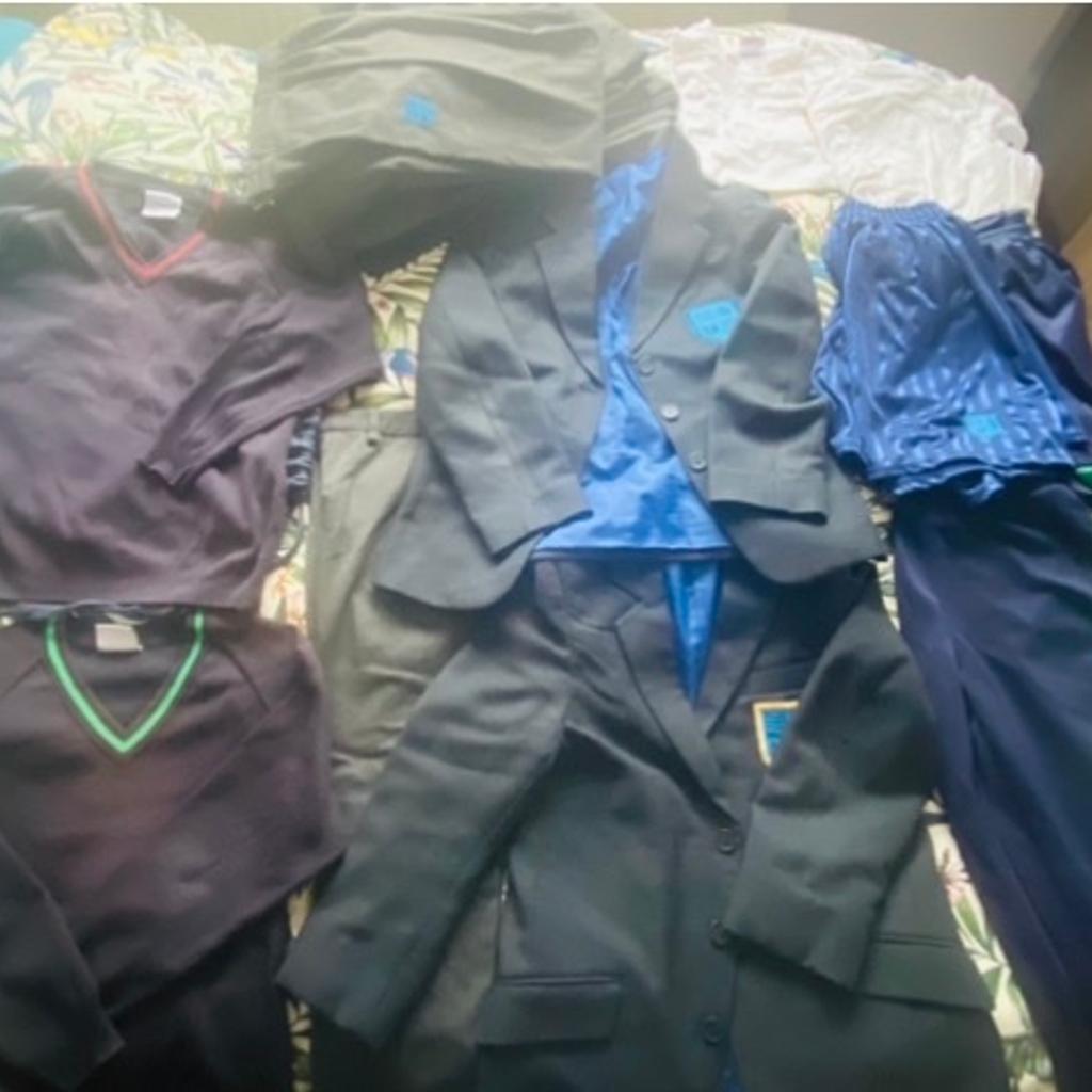 Hundred of Hoo school Uniform in ME2 Frindsbury für £ 80,00 zum Verkauf ...