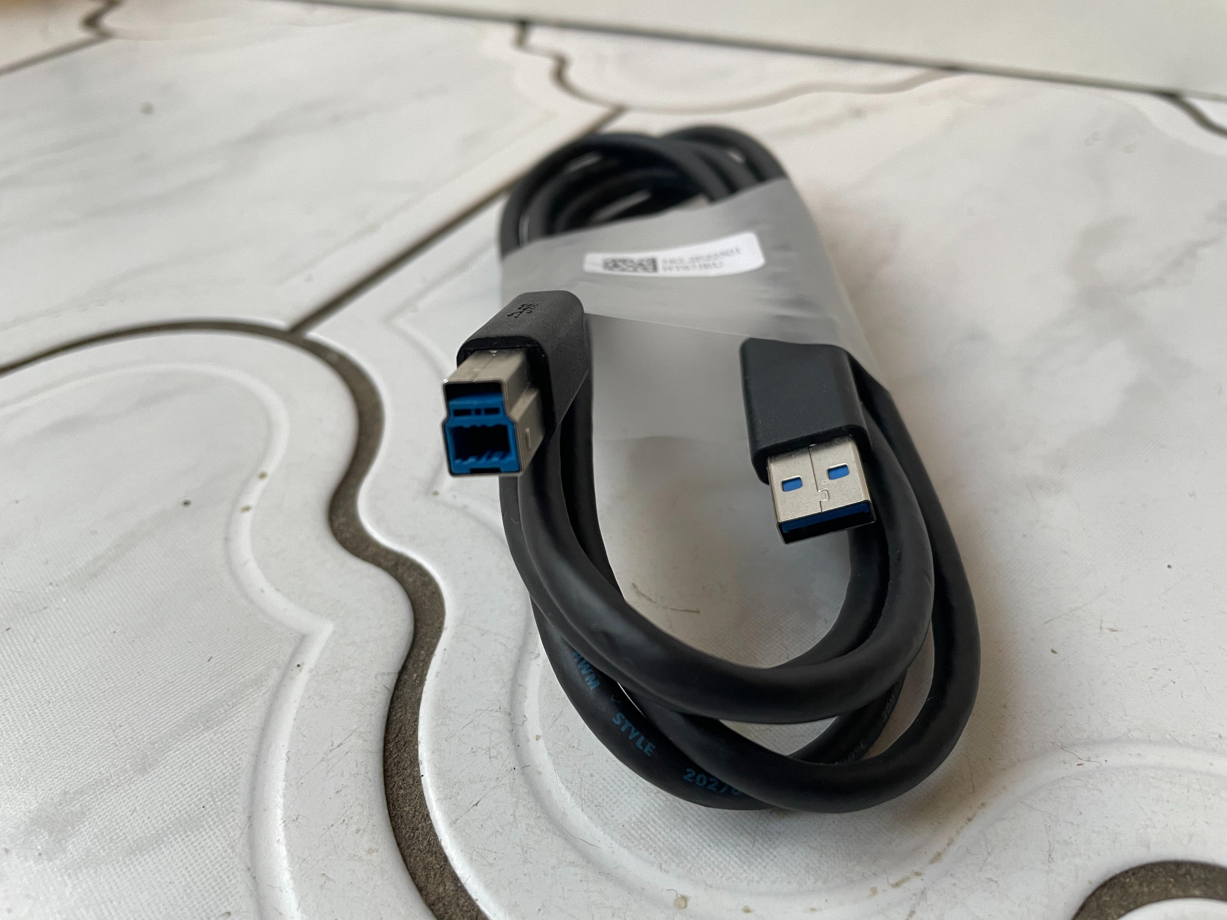 Dell Monitor cable Type A to Type B USB 3.0 in LU7 Wing für 3,00 £ zum ...