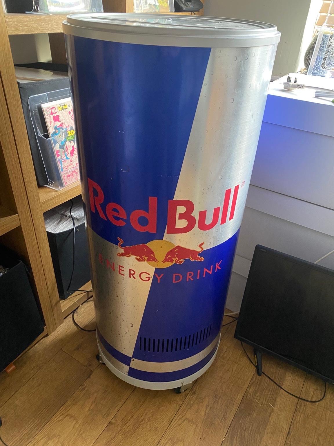 Red Bull Fridge / Cooler in WA3 Warrington für 120,00 £ zum Verkauf ...