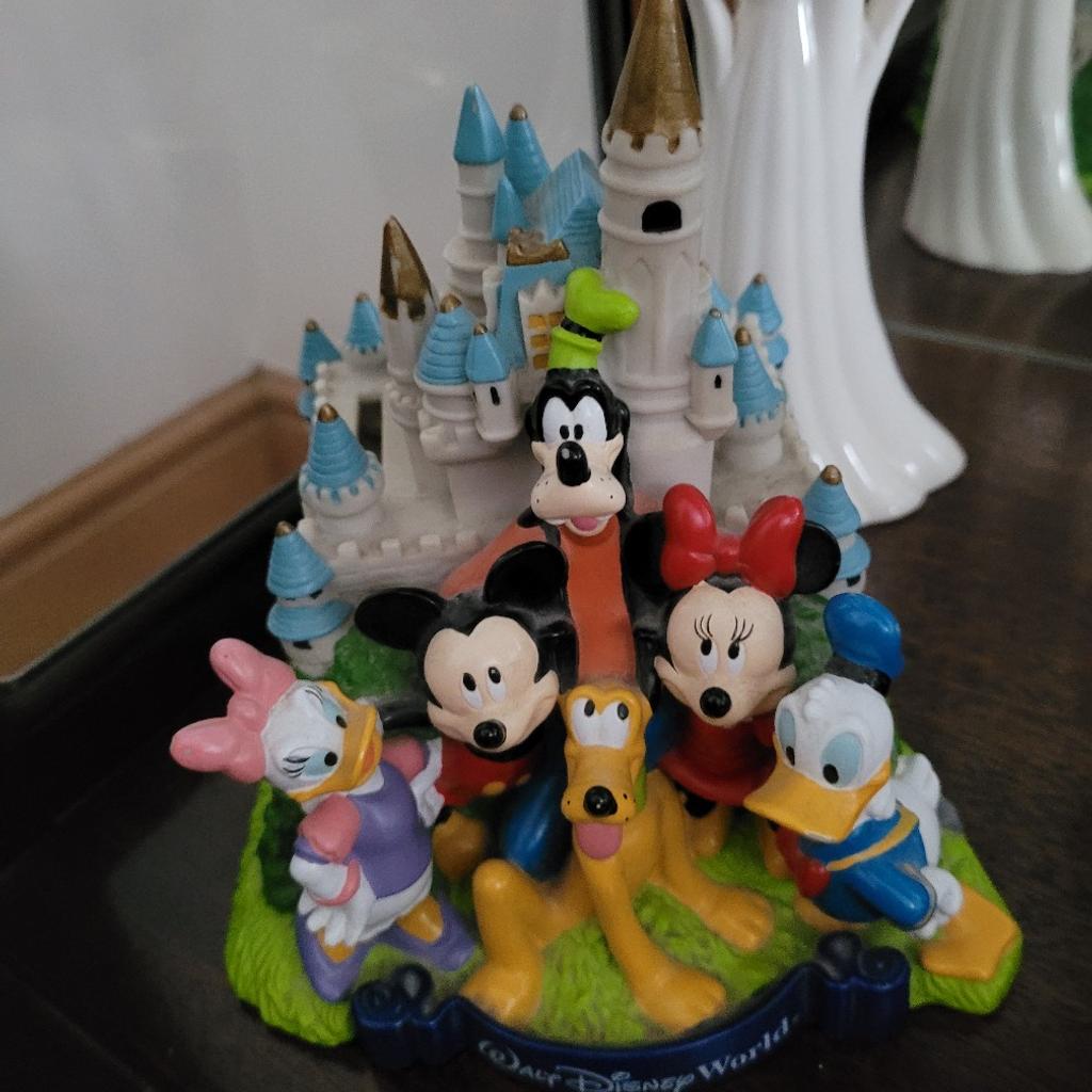 Disney money box/ winnie the pooh frame in WV11 Wolverhampton für £ 5 ...