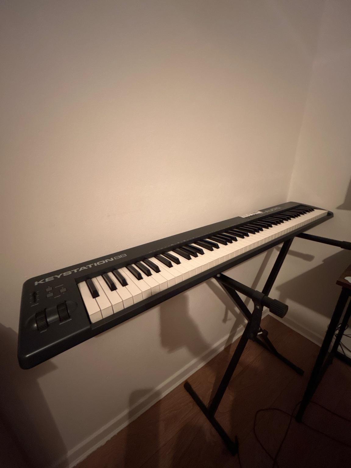 M-Audio Keystation 88 USB MIDI + Stand in B1 Birmingham for £55.00 for ...
