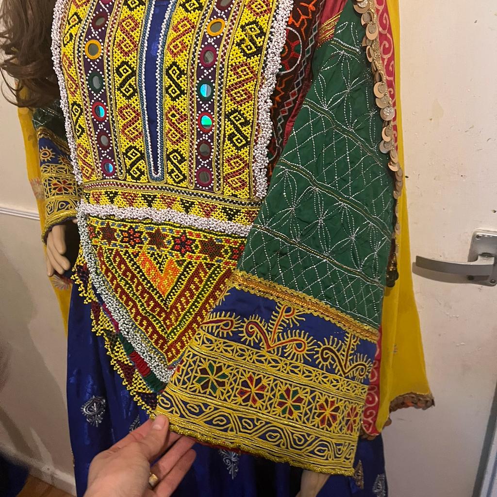Afghani kuchi hand embroidered clothes in B31 Birmingham für £ 180,00 ...