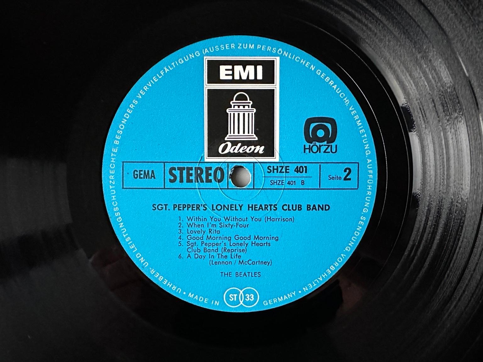 The Beatles - Sgt Peppers Lonely Hearts Club in 22087 Hamburg für 40,00 ...