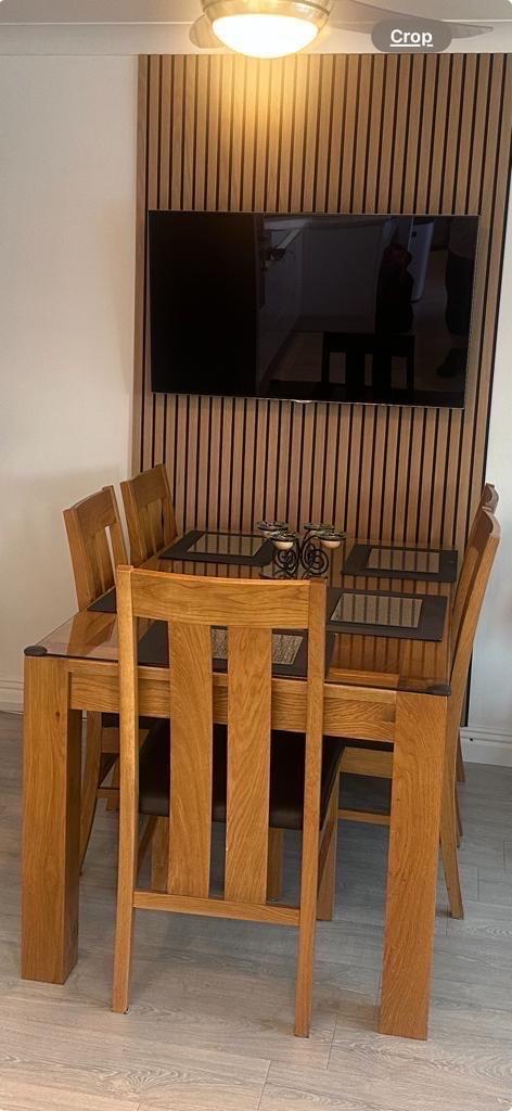 Solid Oak Table with Glass Top & 5 chairs in B35 Birmingham für 135,00 ...