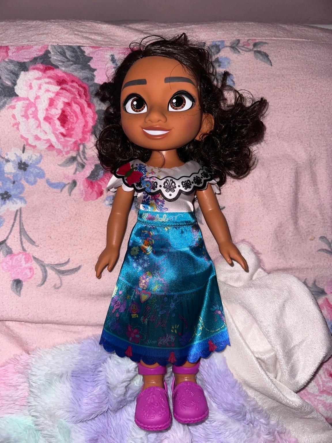 Disney Encanto Mirabel Doll in L11 Liverpool für 8,00 £ zum Verkauf ...
