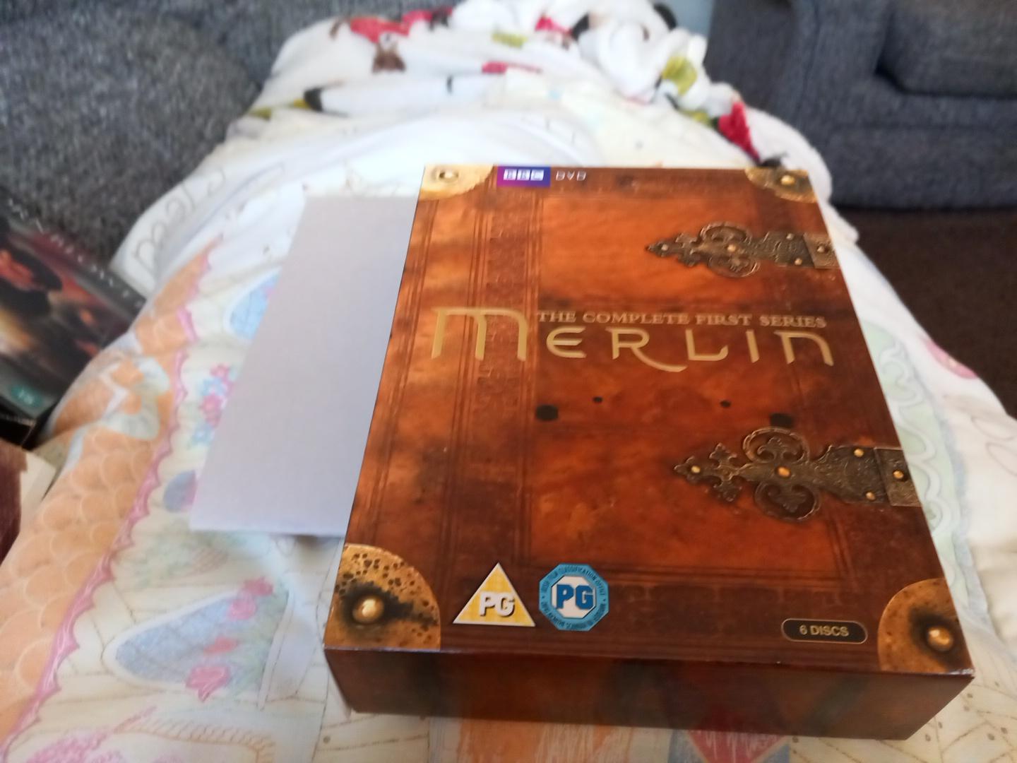 MERLIN DVDS BOX SET in WV10 Wolverhampton für 2,00 £ zum Verkauf ...