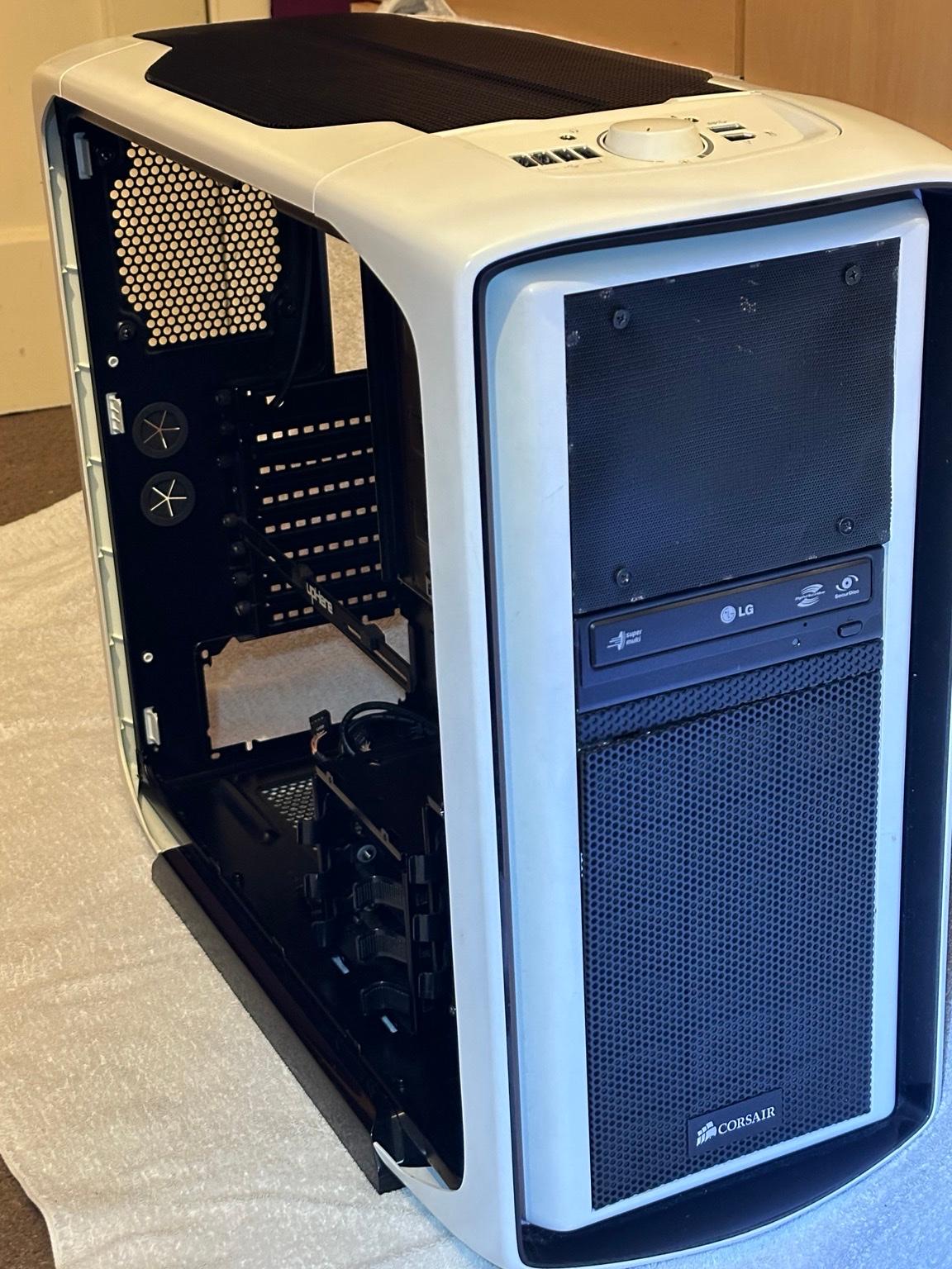 SE White Graphite Series 600T Mid-Tower Case in B71 Sandwell for £60.00 ...