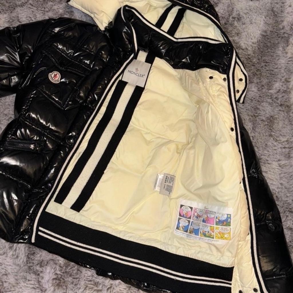 Moncler original in 6973 Gemeinde Höchst für € 80,00 zum Verkauf ...