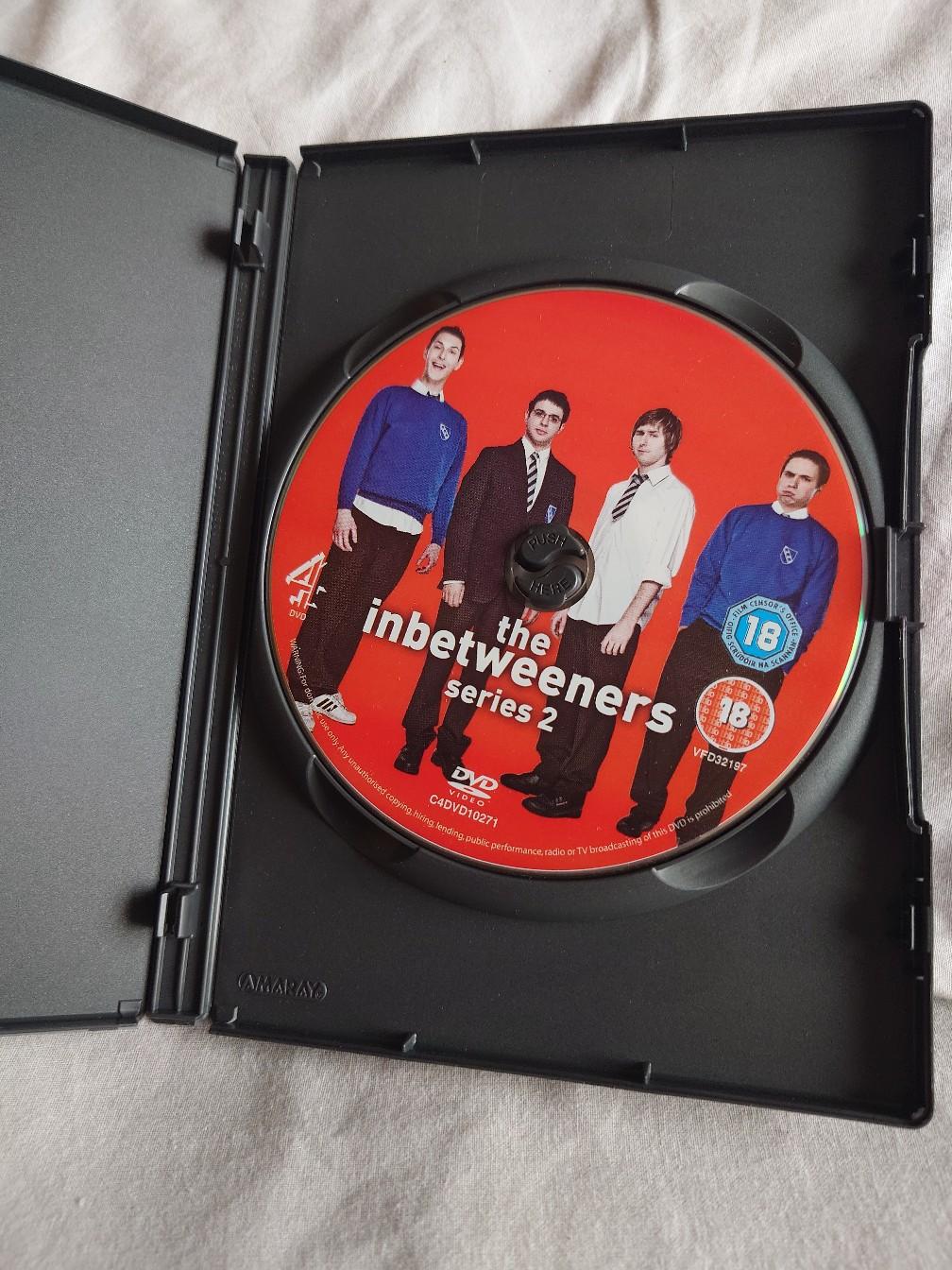 The Inbetweeners series 2 DVD in LE11 Charnwood für £ 1,00 zum Verkauf ...