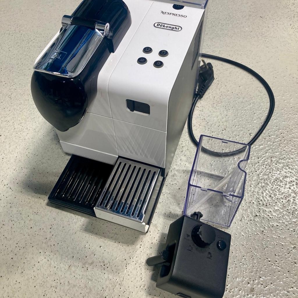 De Longhi Nespresso EN520. W Kaffeemaschine in 8943 Hohenberg für 80,00 ...