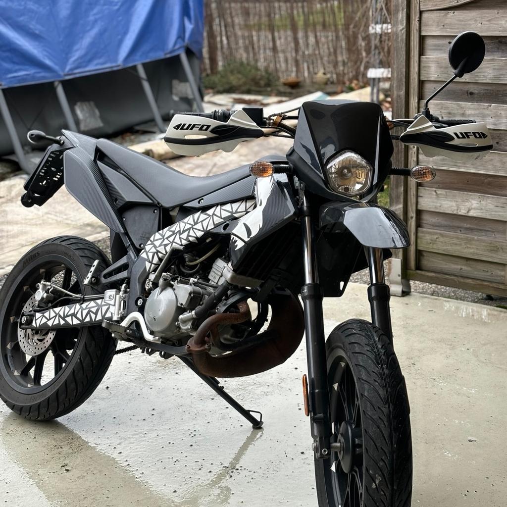 Moped 50ccm Derbi Senda DRD X-Treme SM in 6844 Gemeinde Altach für € 2. ...