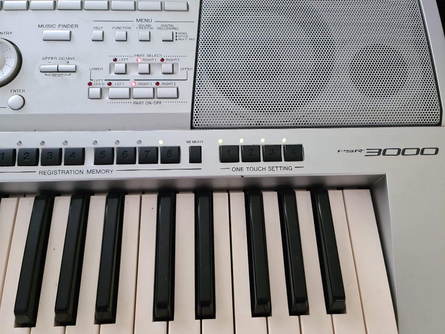 Yamaha PSR 3000 Keyboard (see description) in WV8 Staffordshire for £ ...